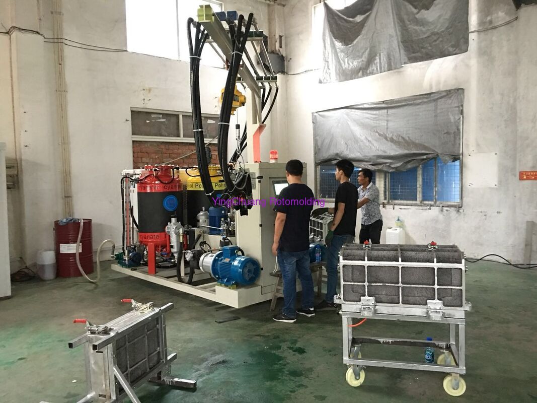 PLC Pu Foaming Machine For Foam Output 20-50kg/Min Foam Density 8-30kg/M3