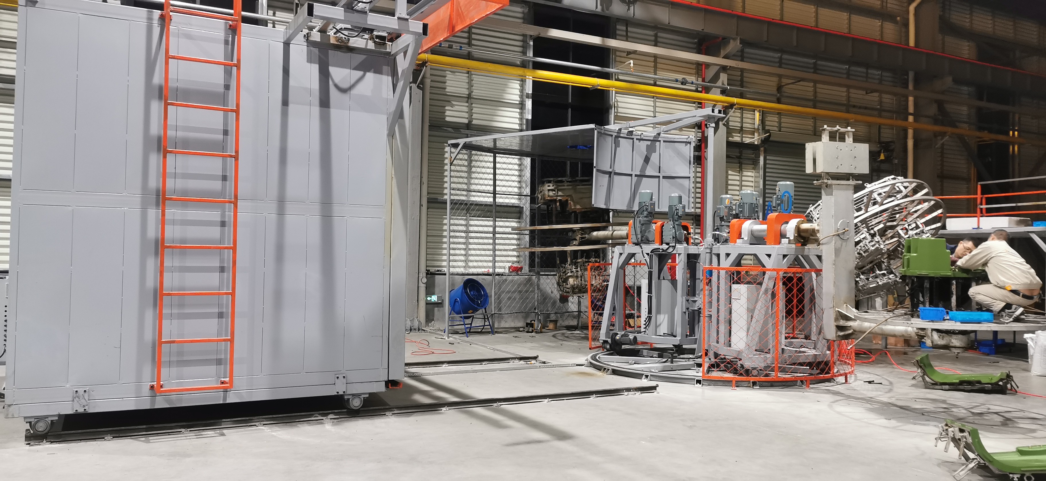 Carousel Rotational Molding Machine for Manufacture Of Water Tanks ...