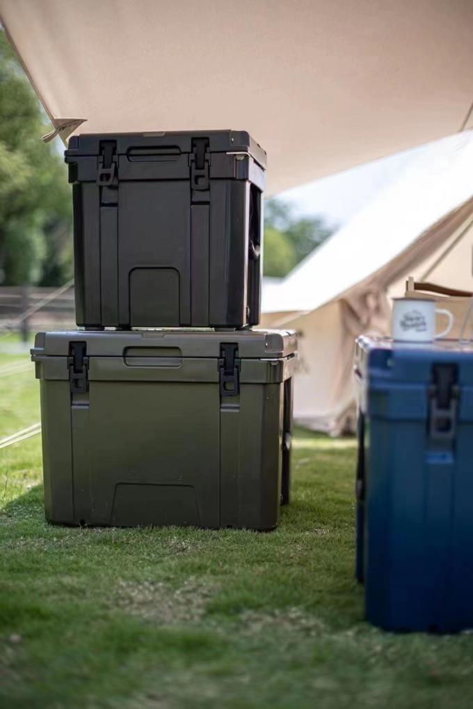 Industrial Grade Rotomolded Lunch Box 7kg-15kg Roto Molding Tech