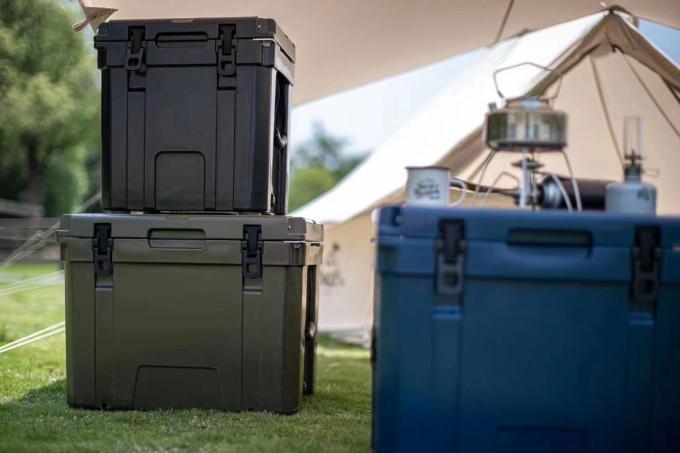 Lid Yes Rotomolded Cooler Box with Customizable Lid for Outdoor ...