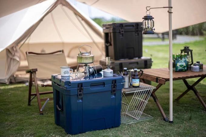 Roto Molding Tech Rotomolded Cooler Box With UV Resistant Material